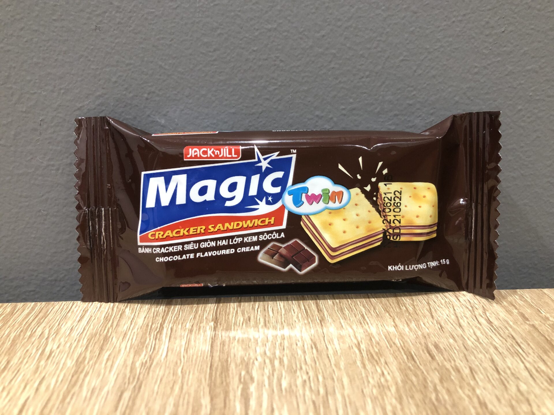 すごい色w「JACK’nJILL – JiGs CHEESY CHEESE FLAVOUR」