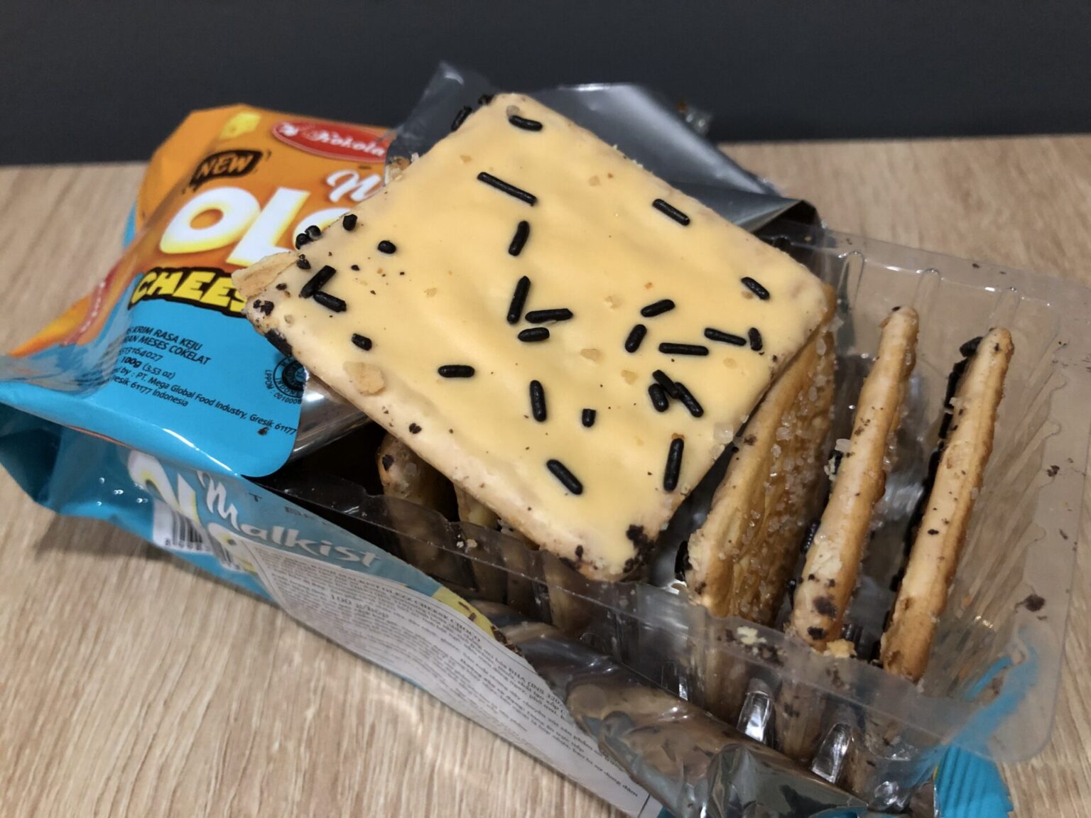 この見た目よw「kokola malkist OLeZZ CHEESE CHOCO」
