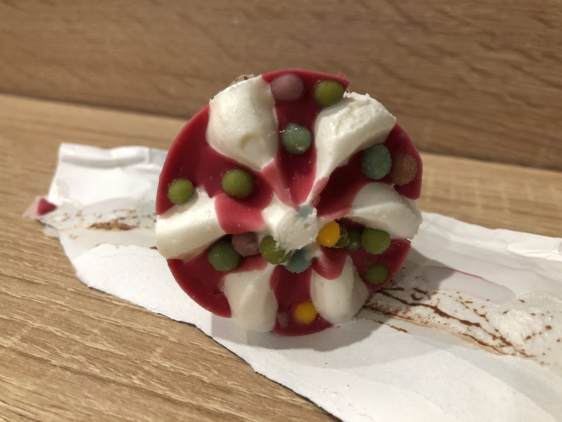 北海道っすか「Cornetto HOKKAIDO MILK RAINBOW」