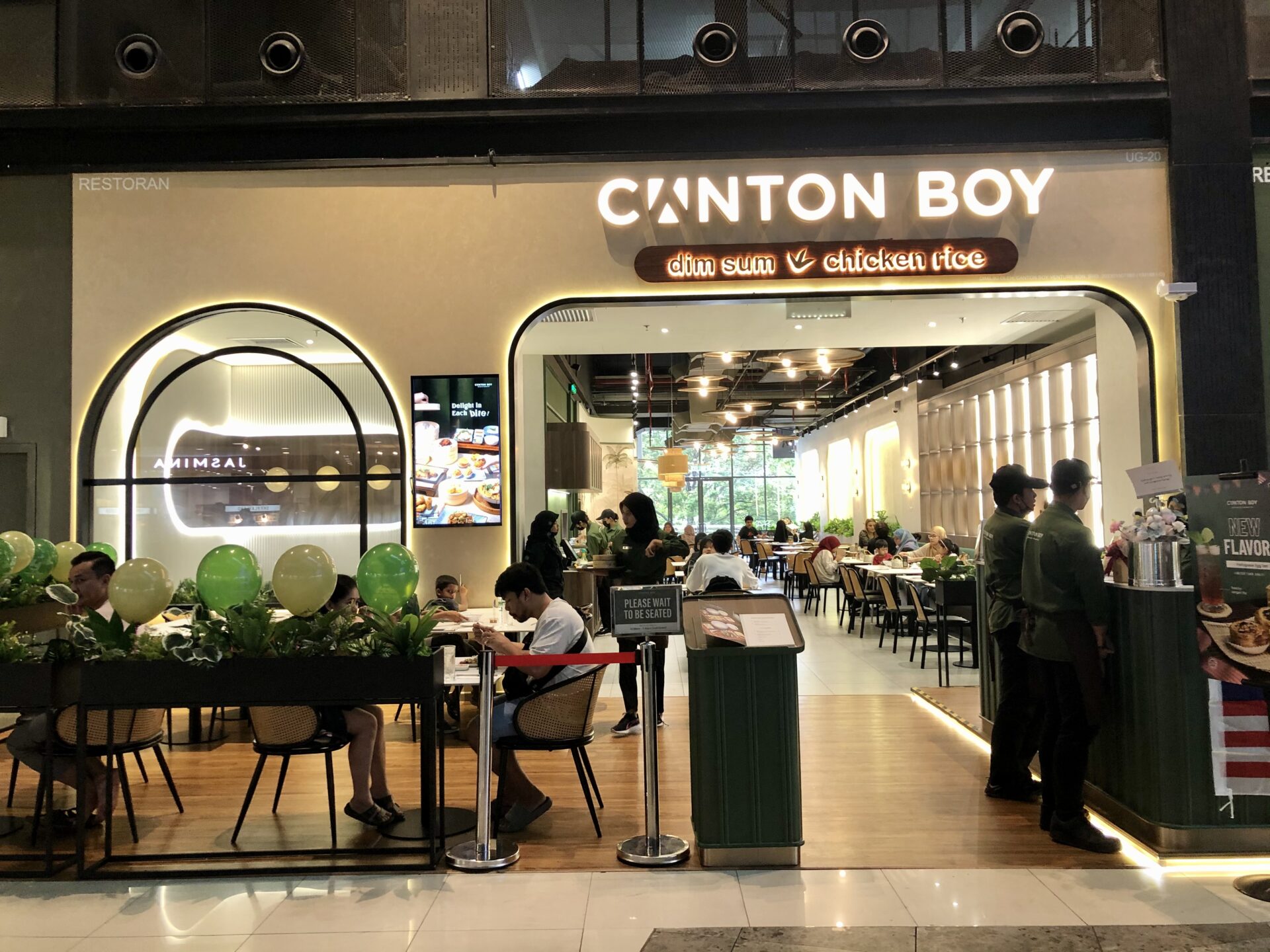 サイバージャヤでランチ「CANTON BOY」